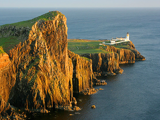 Cheap Flights & Plane Tickets To Scotland